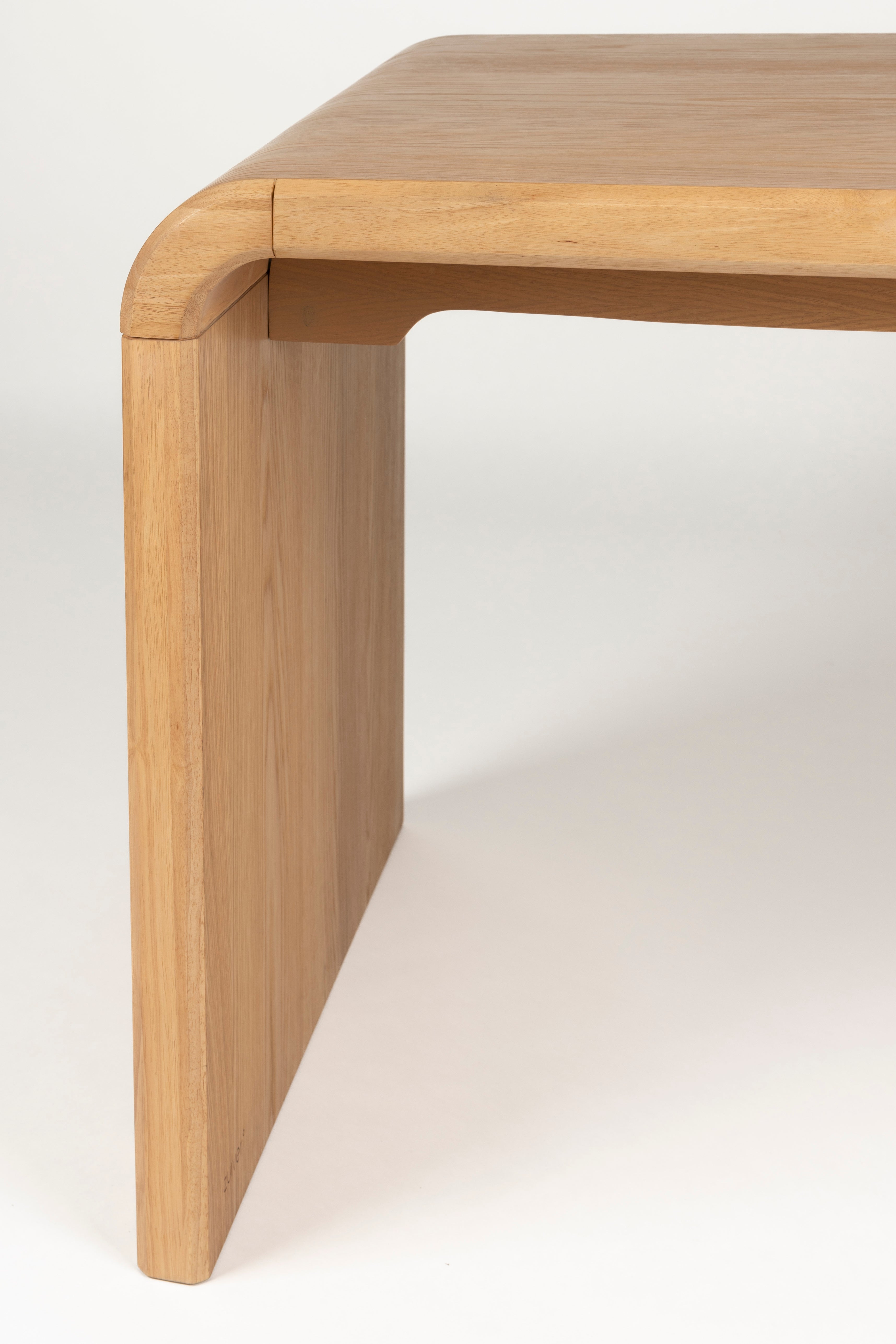 Brave Curved Dining Table – April & The Bear