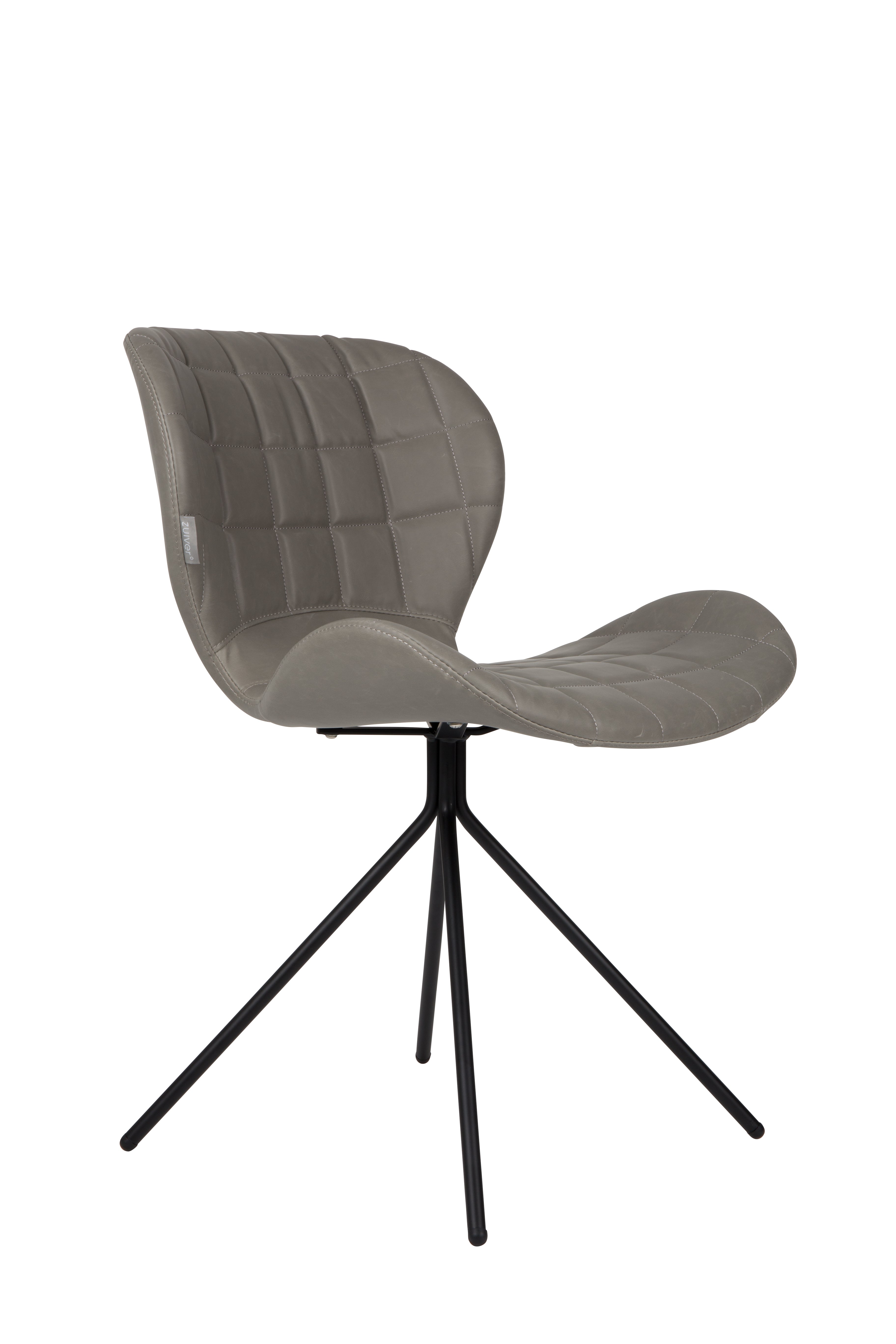 OMG Chair – April & The Bear